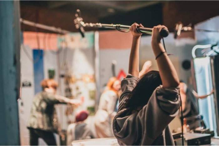 Boom Microphones In Film: Capturing Cinematic Sound